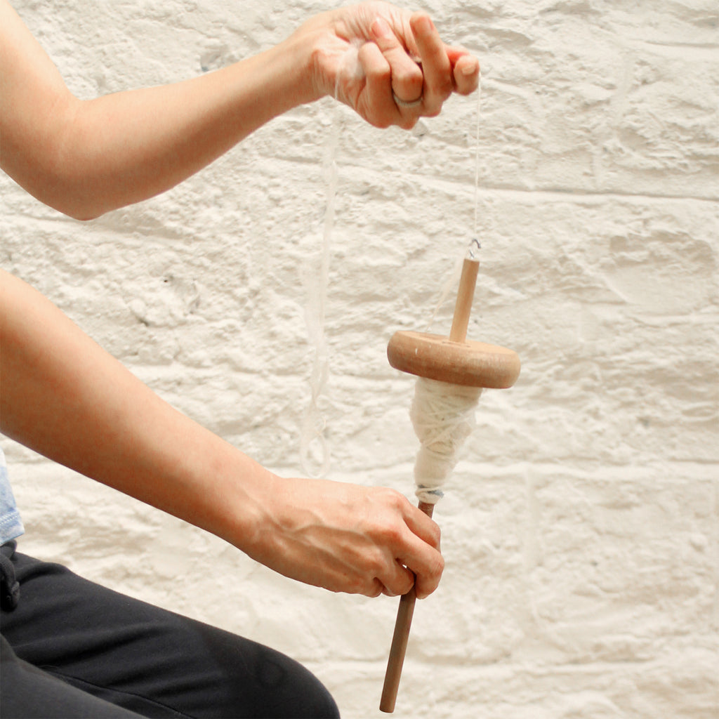 Hand-Spinning Workshop with a Drop Spindle – Loop of the Loom